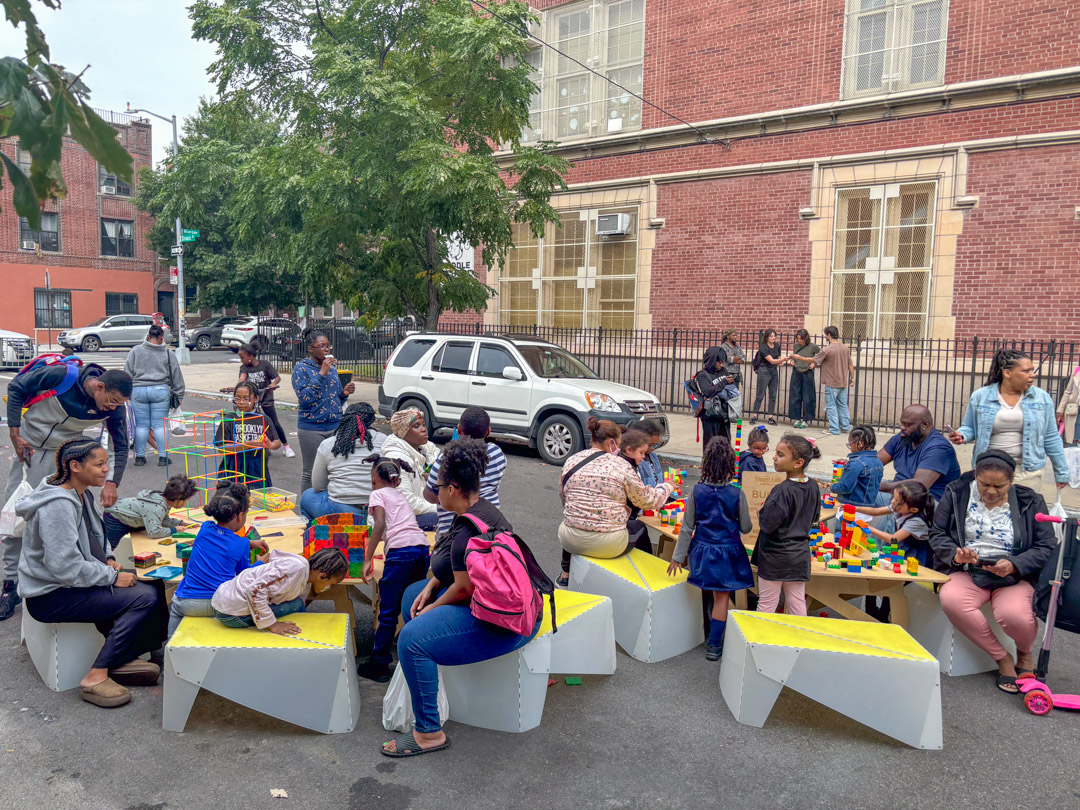 Strauss St Open Street - Street Lab